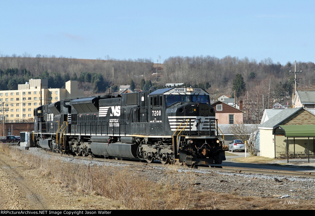 NS 7208